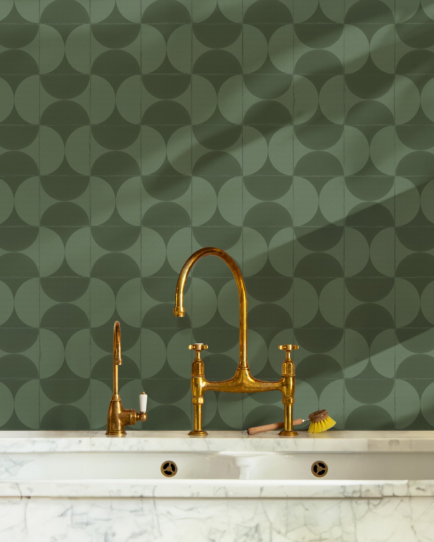 Greenly Living Cusp Tile Wallpaper in Sage Green | Geometric Scallop ...
