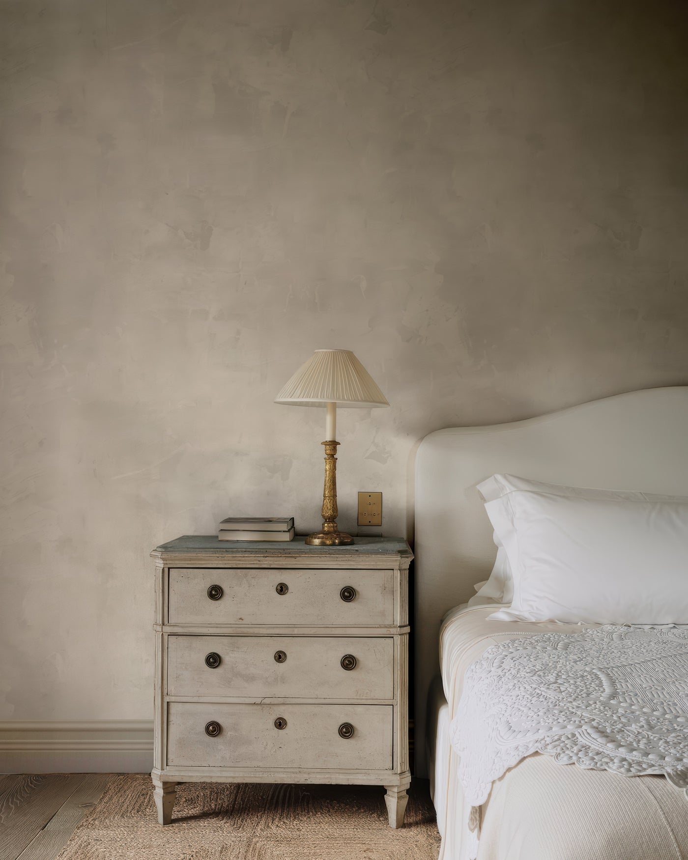 Greenly Living - Limewash Wallpaper in Linen White | Textured ...